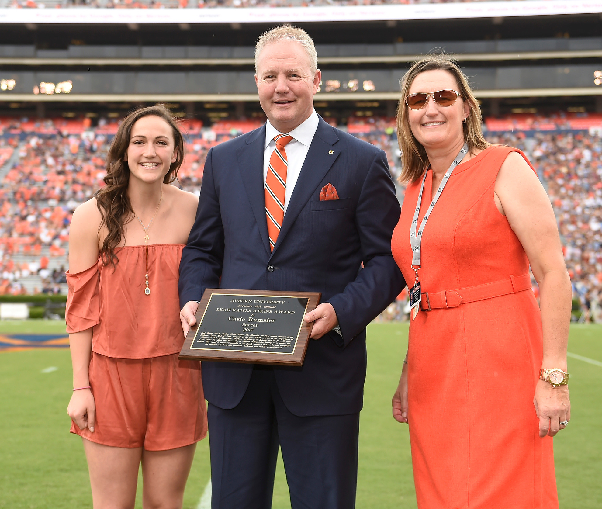 Soccer's Casie Ramsier wins Leah Rawls Atkins Award after 'tremendous ...
