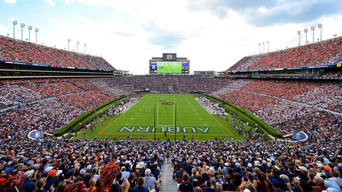 SEC announces 2025 Auburn football schedule - Auburn Tigers - Official ...
