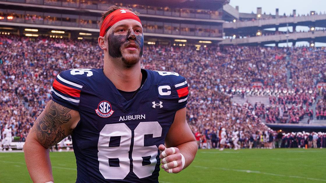 Auburn's Luke Deal named Witten Award semifinalist - Auburn Tigers ...