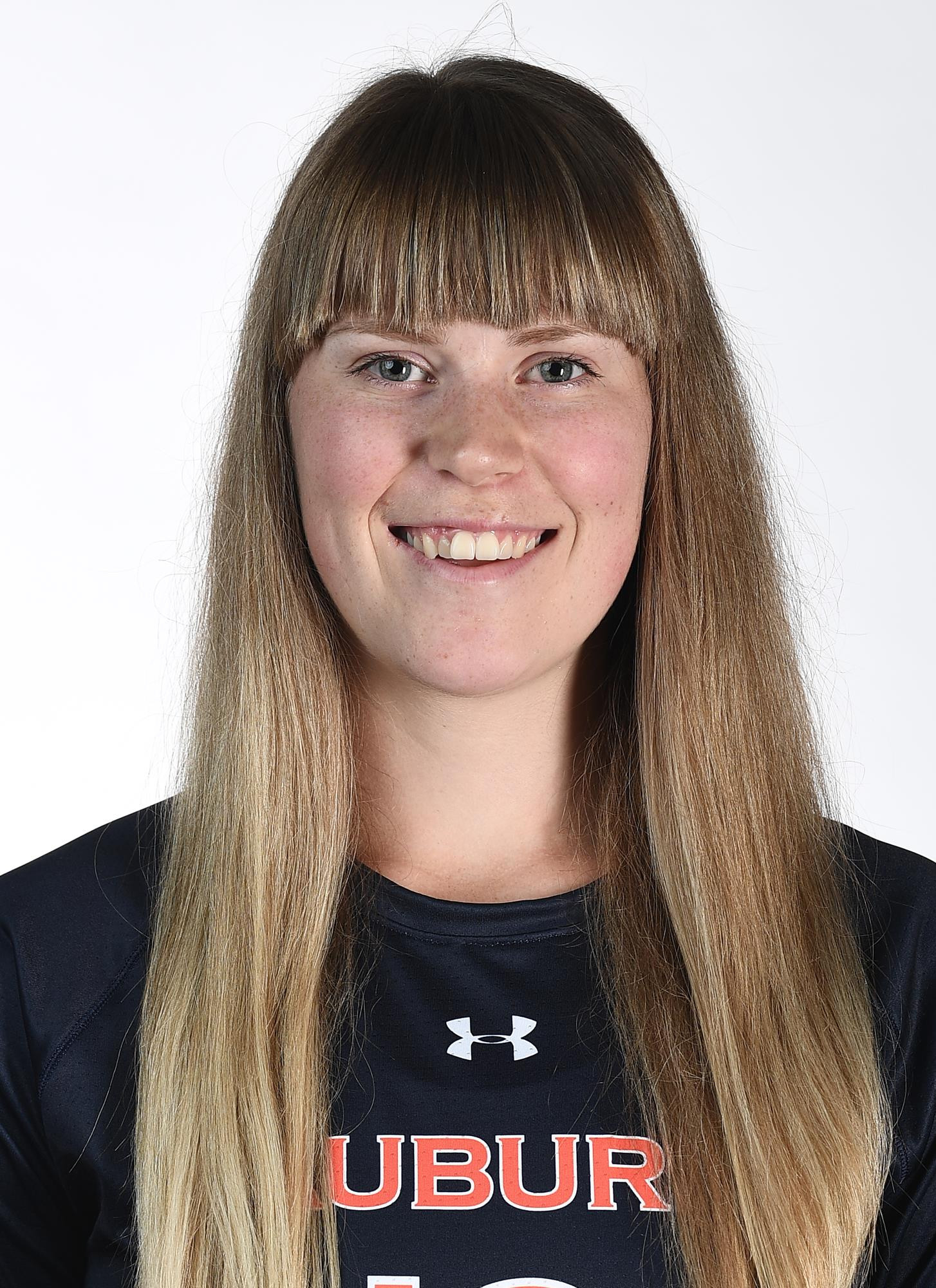 Enija Bidzane - Volleyball 2019 - Auburn Tigers - Official Athletics Website