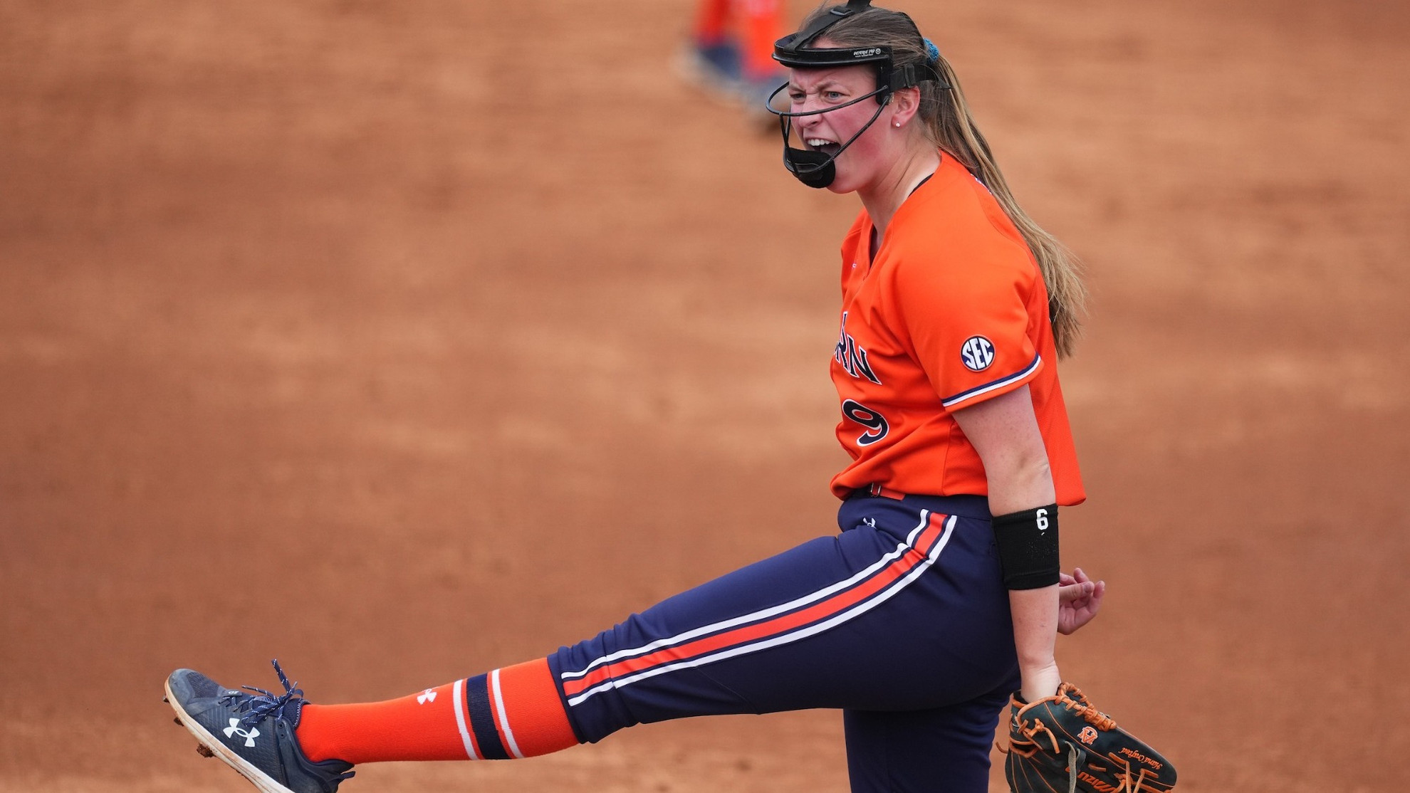 Auburn softball stuns No. 4 Tennessee in 4-1 win - Auburn Tigers ...