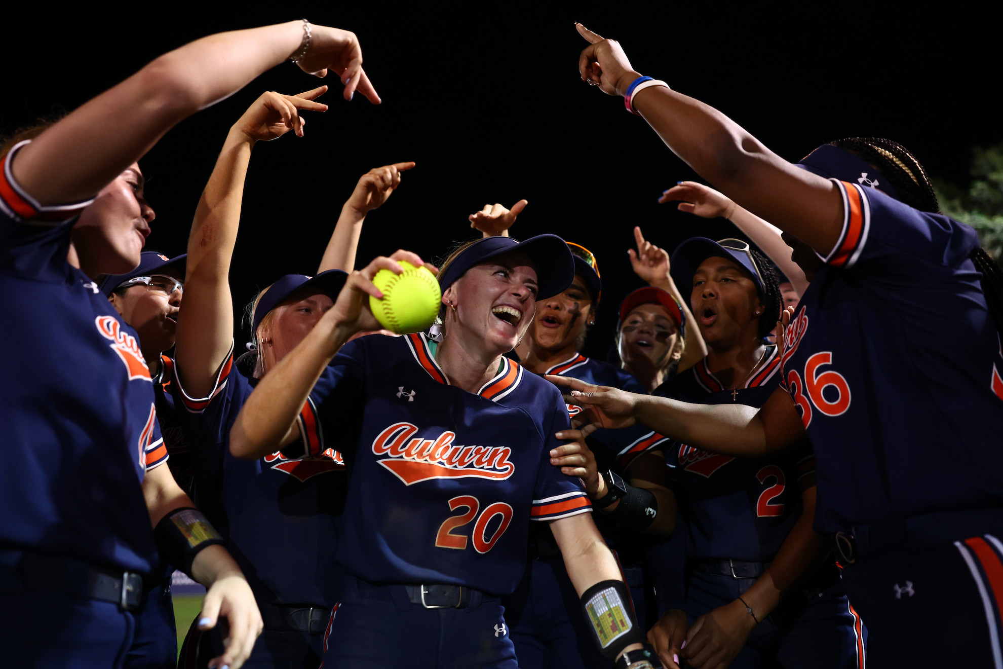 10-MALVEAUX: Tigers defeat Charlotte, No. 9 OSU to remain unbeaten ...