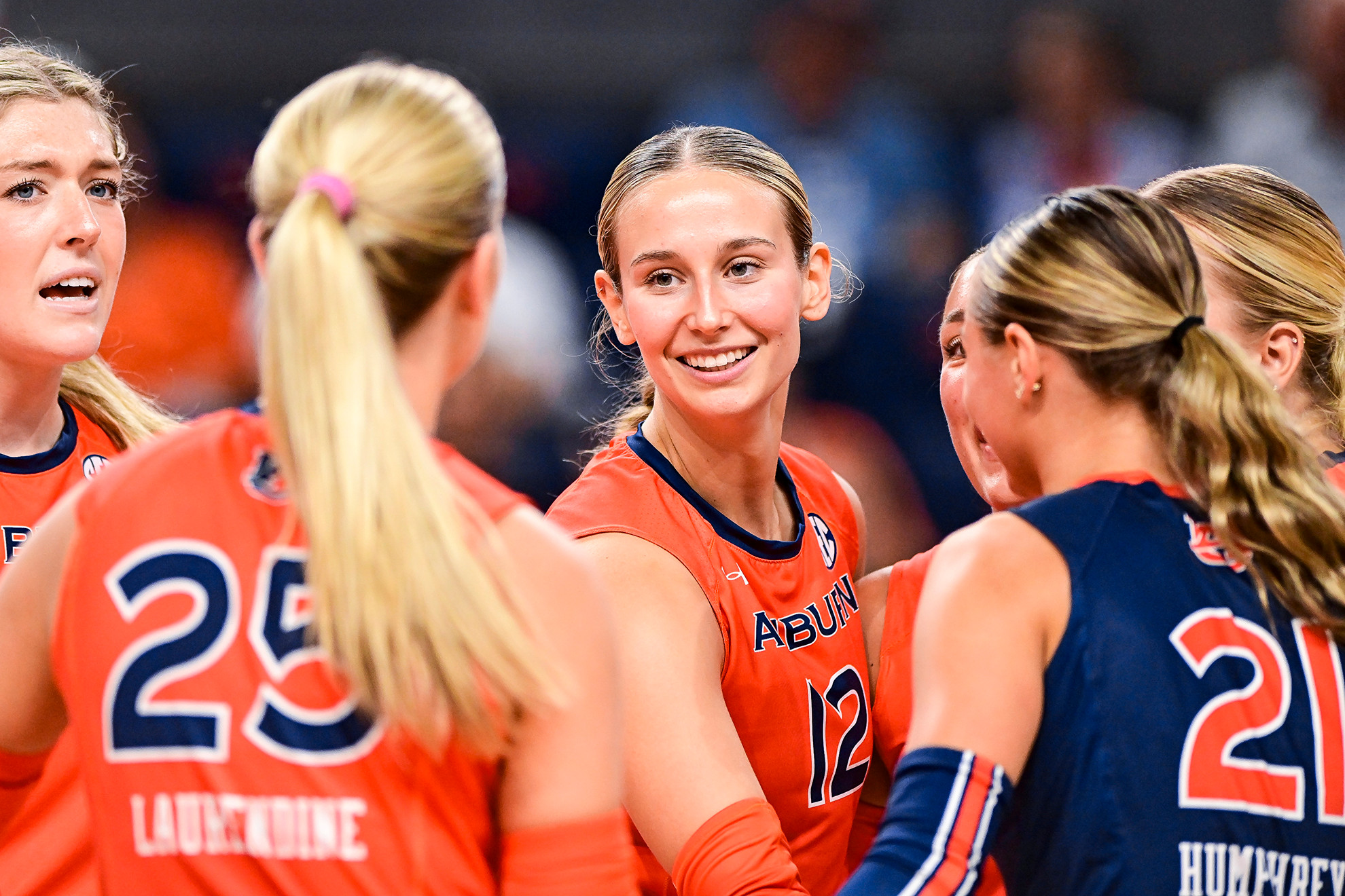 Photo Gallery: Auburn vs #14 Georgia Tech - Auburn Tigers - Official ...