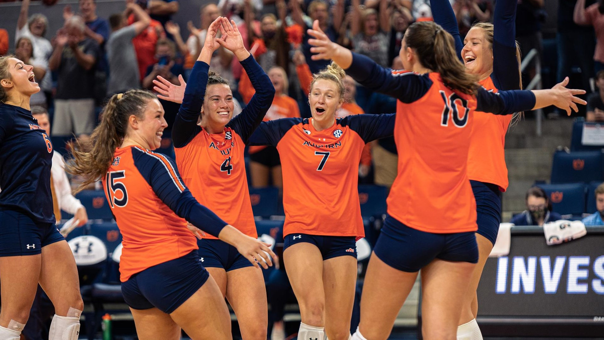 Tigers trek to Fayetteville for two-match series with Razorbacks ...