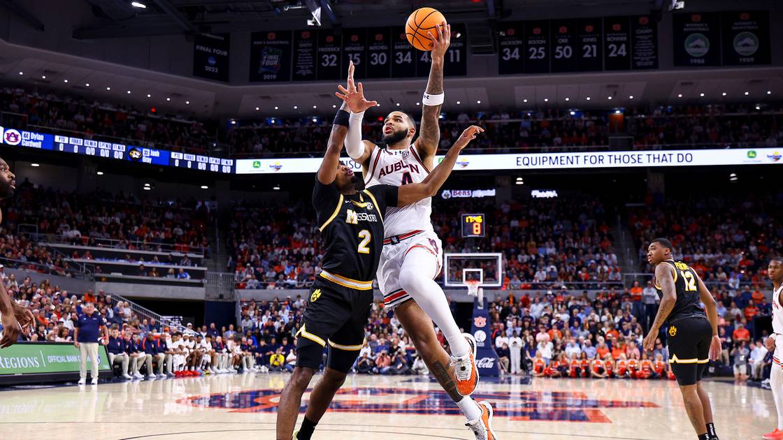 No. 2 Auburn beats Missouri in SEC opener, Pearl ties program wins record - Auburn Tigers ...