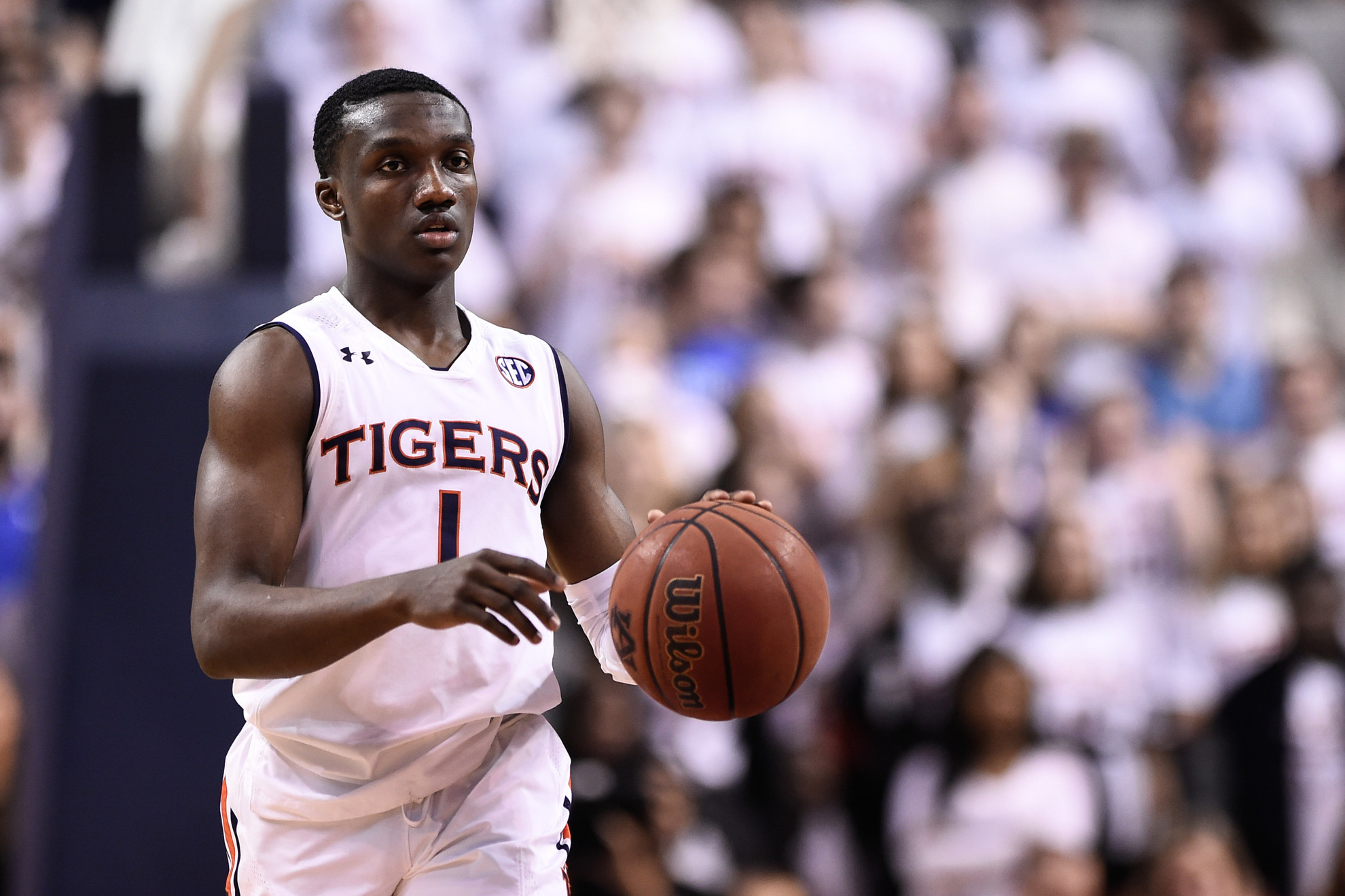 Jared Harper tabbed to Bob Cousy Award Watch List - Auburn Tigers ...