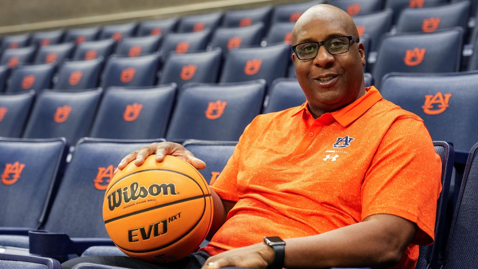 Assistant coach Corey Williams 'glad to be part of the Auburn family ...