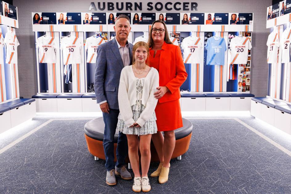 Photo Gallery: Coach Karen Hoppa Locker Room Dedication - Auburn Tigers ...