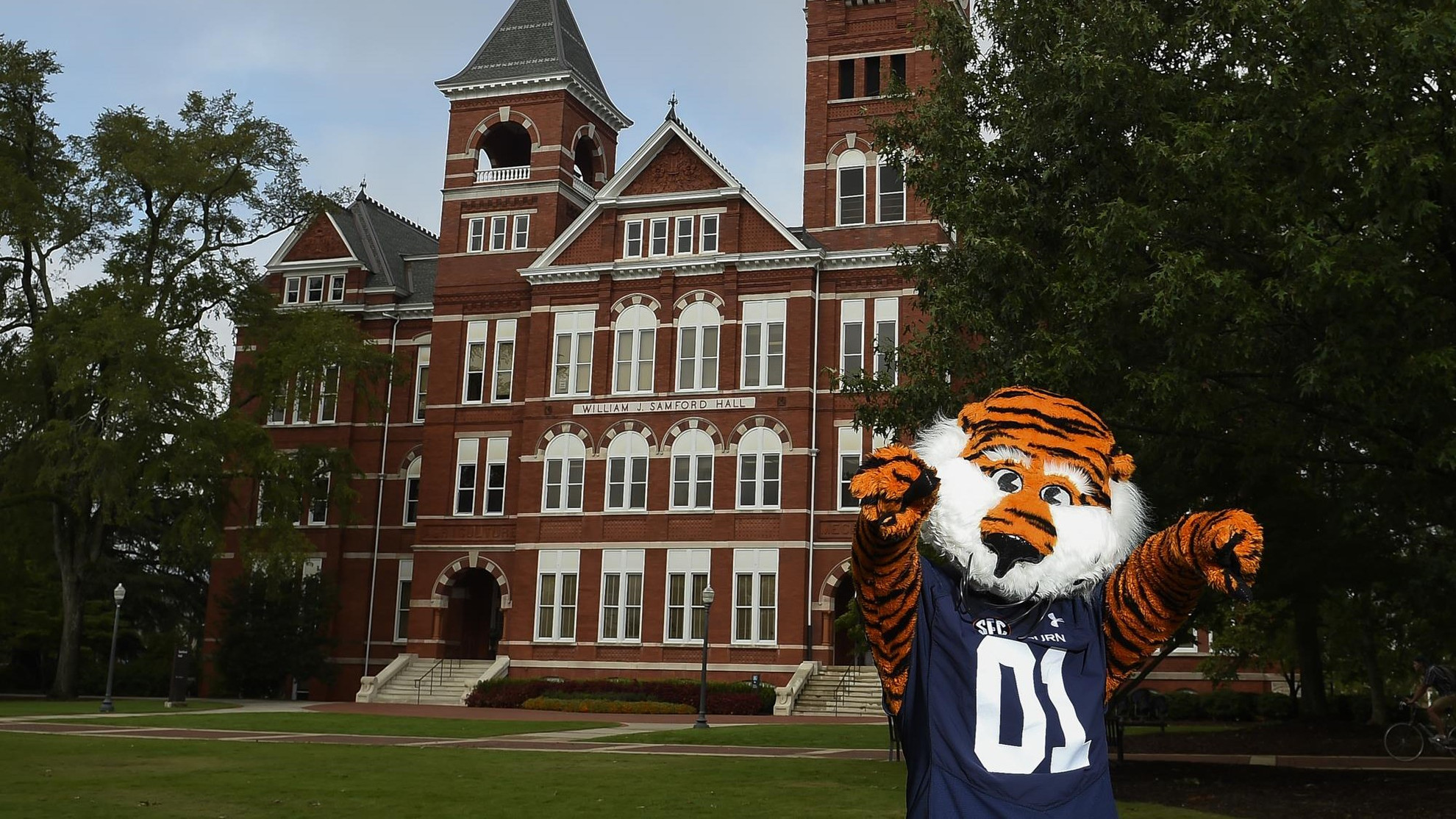 Ninety-six Auburn student-athletes on SEC Spring Academic Honor Roll ...