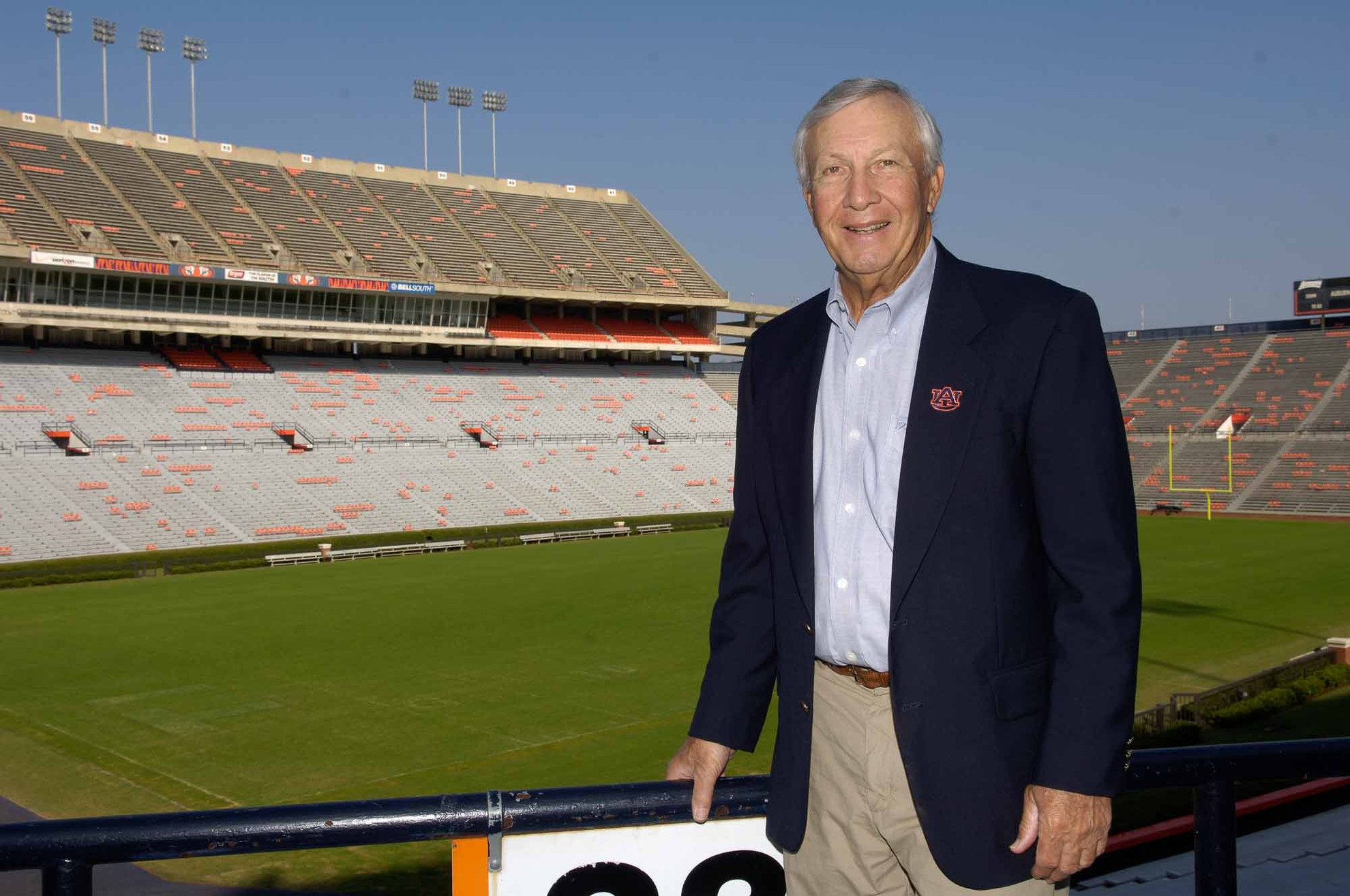 'You changed Auburn forever': Twitter pays tribute to Pat Dye - Auburn ...