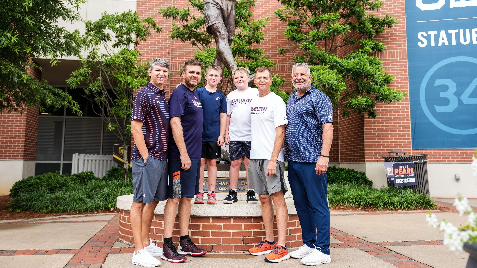 Heart transplant recipient celebrates at Bruce Pearl's Father-Son camp ...