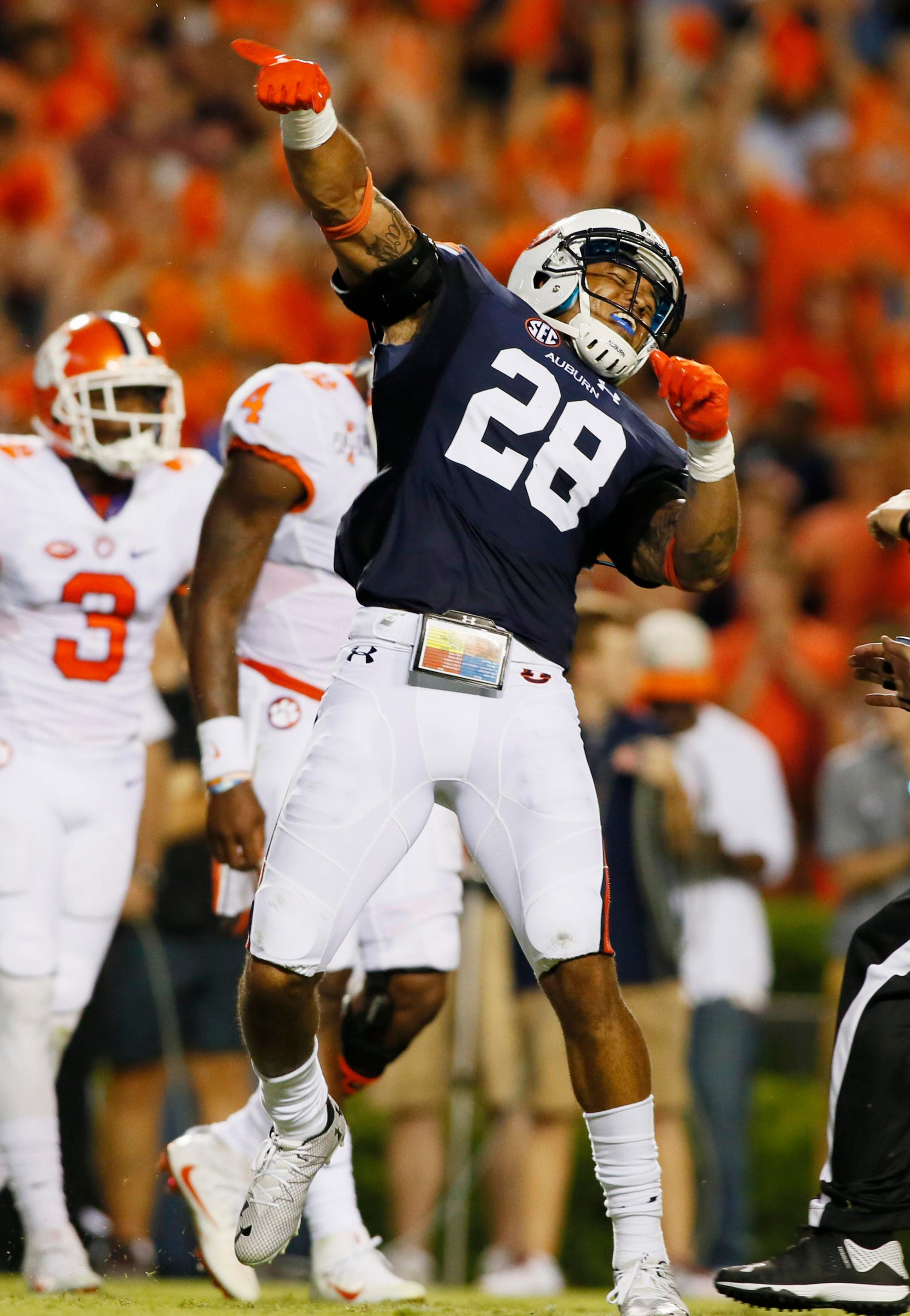 Auburn defense plays with confidence, says Tray Matthews - Auburn ...