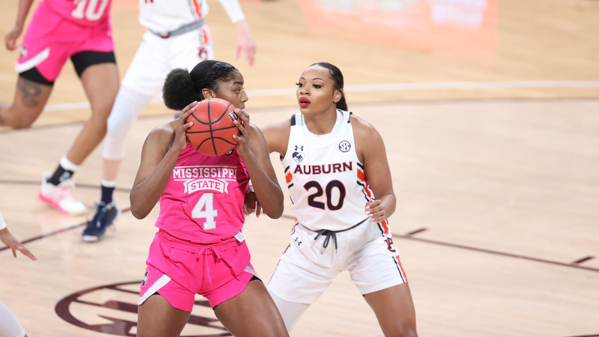 'A great experience': Auburn to honor record-setting rebounder Unique ...
