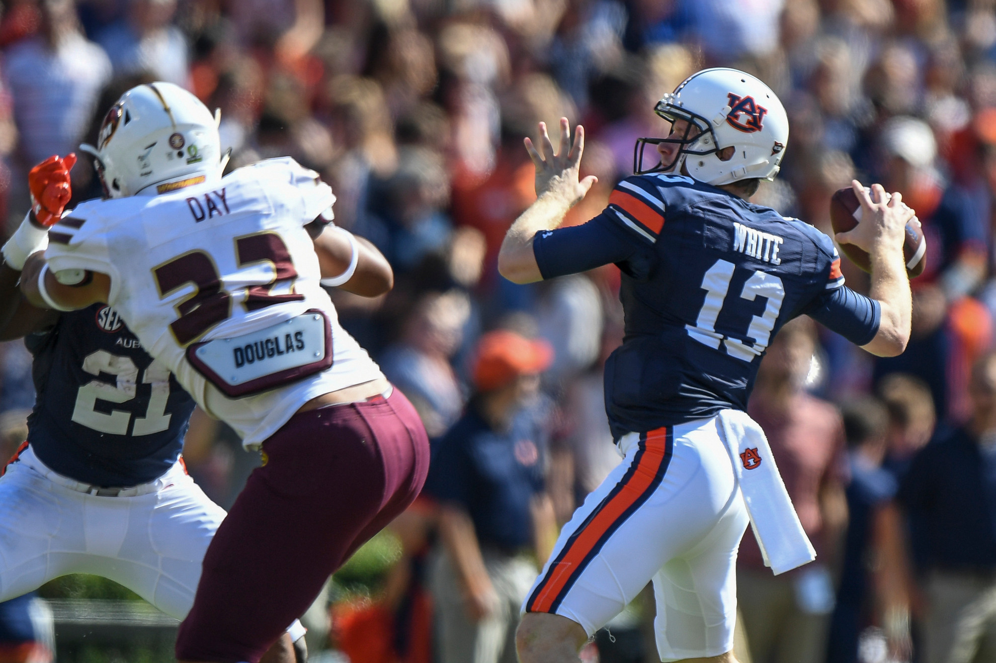 A year later, Sean White 'calm, confident' as Auburn's QB - Auburn ...