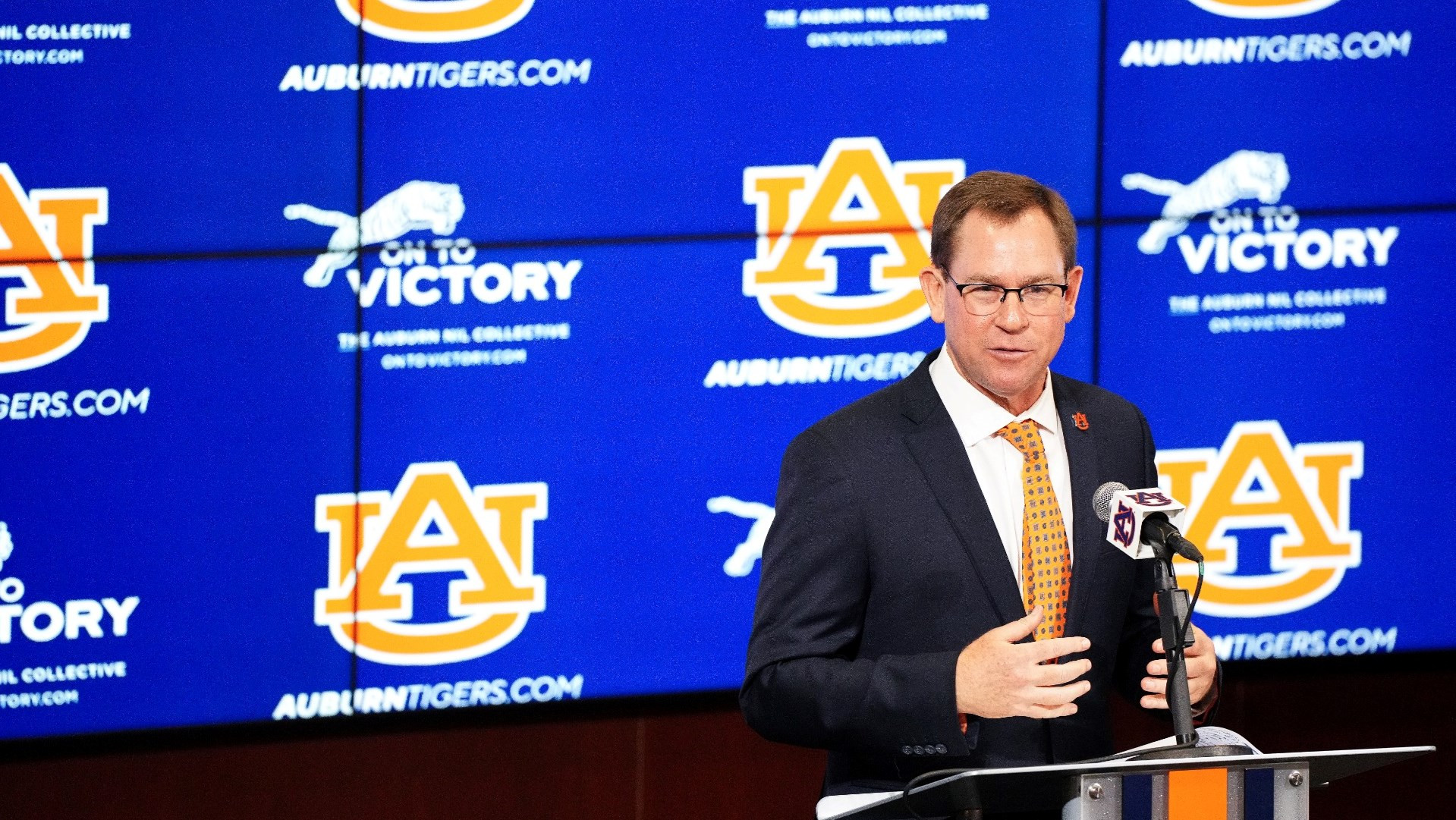 Auburn introduces AD John Cohen: 'A whole lot of wow' - Auburn Tigers - Official Athletics Website
