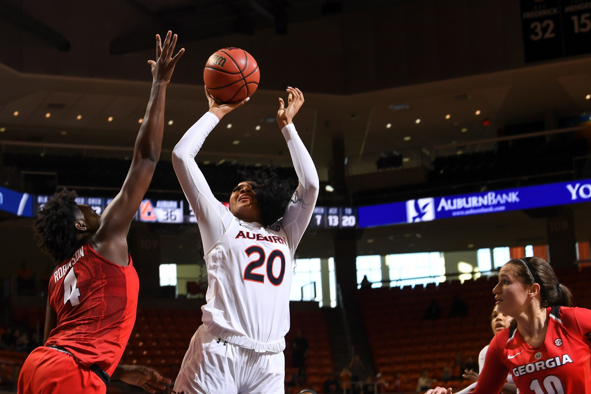 Unique Thompson named SEC Player of the Week - Auburn Tigers - Official ...