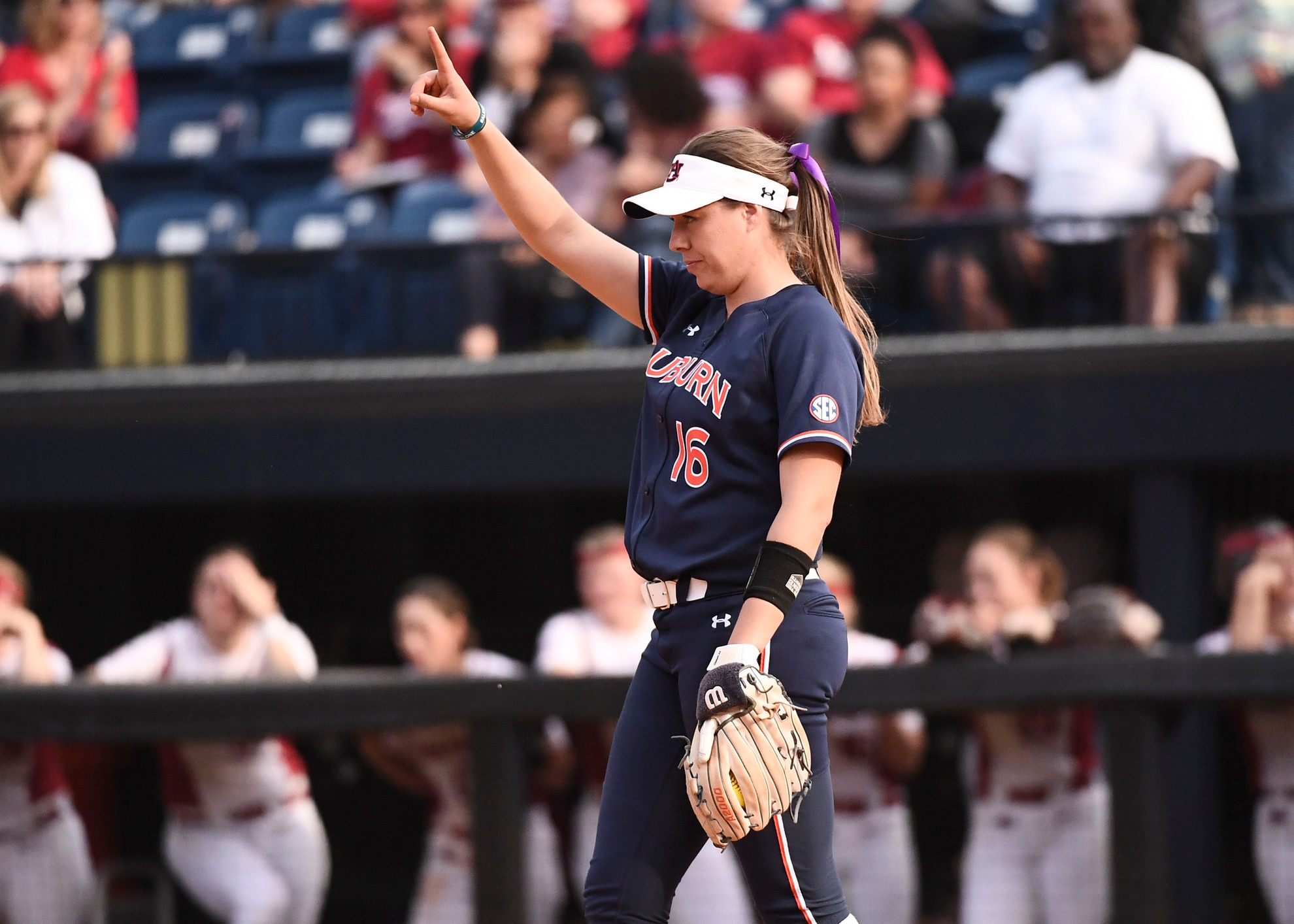 Kaylee Carlson named finalist for USA Softball Collegiate Player of the ...