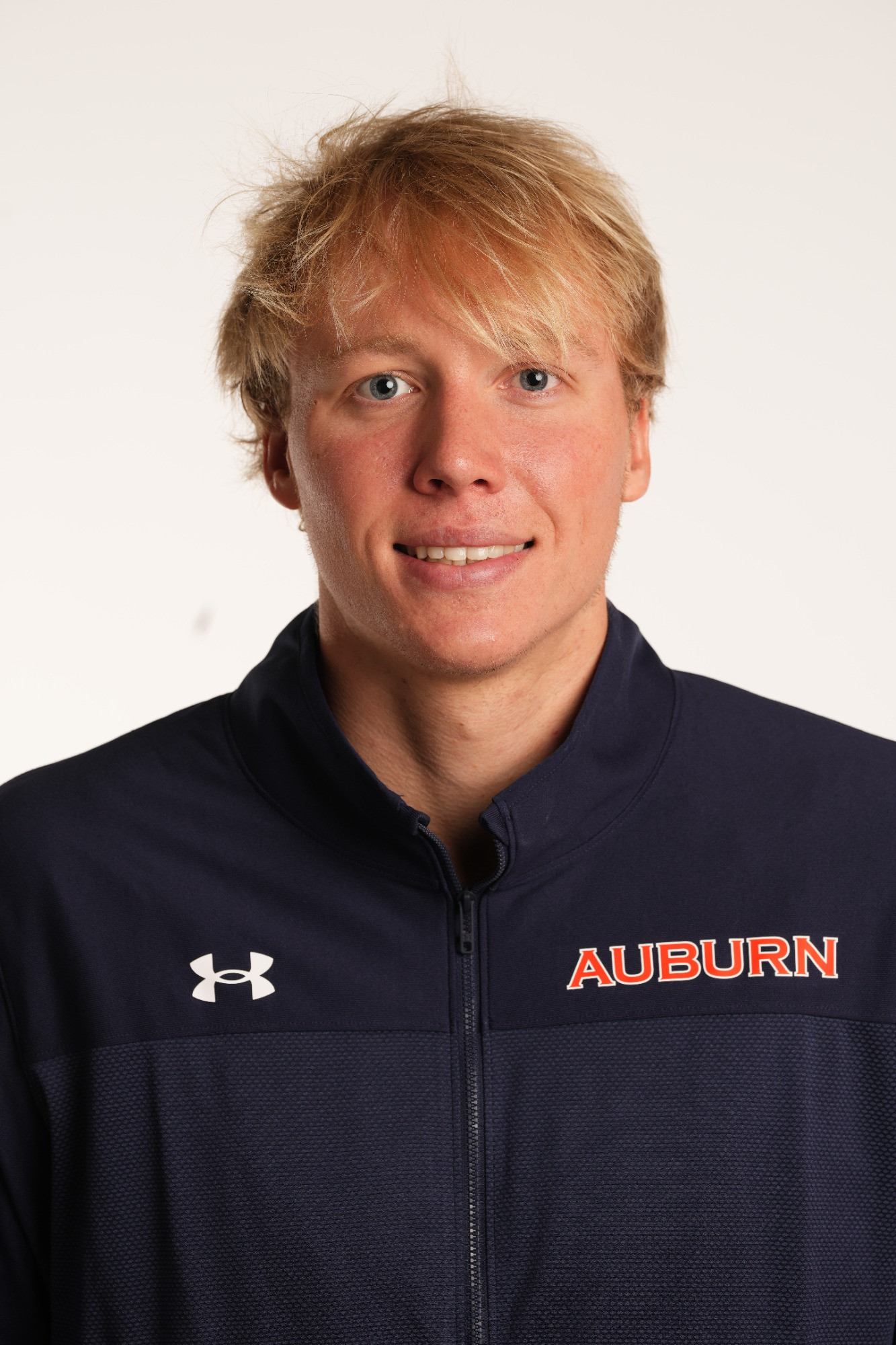 Trevor McGovern - Swimming & Diving 2022-23 - Auburn Tigers - Official ...