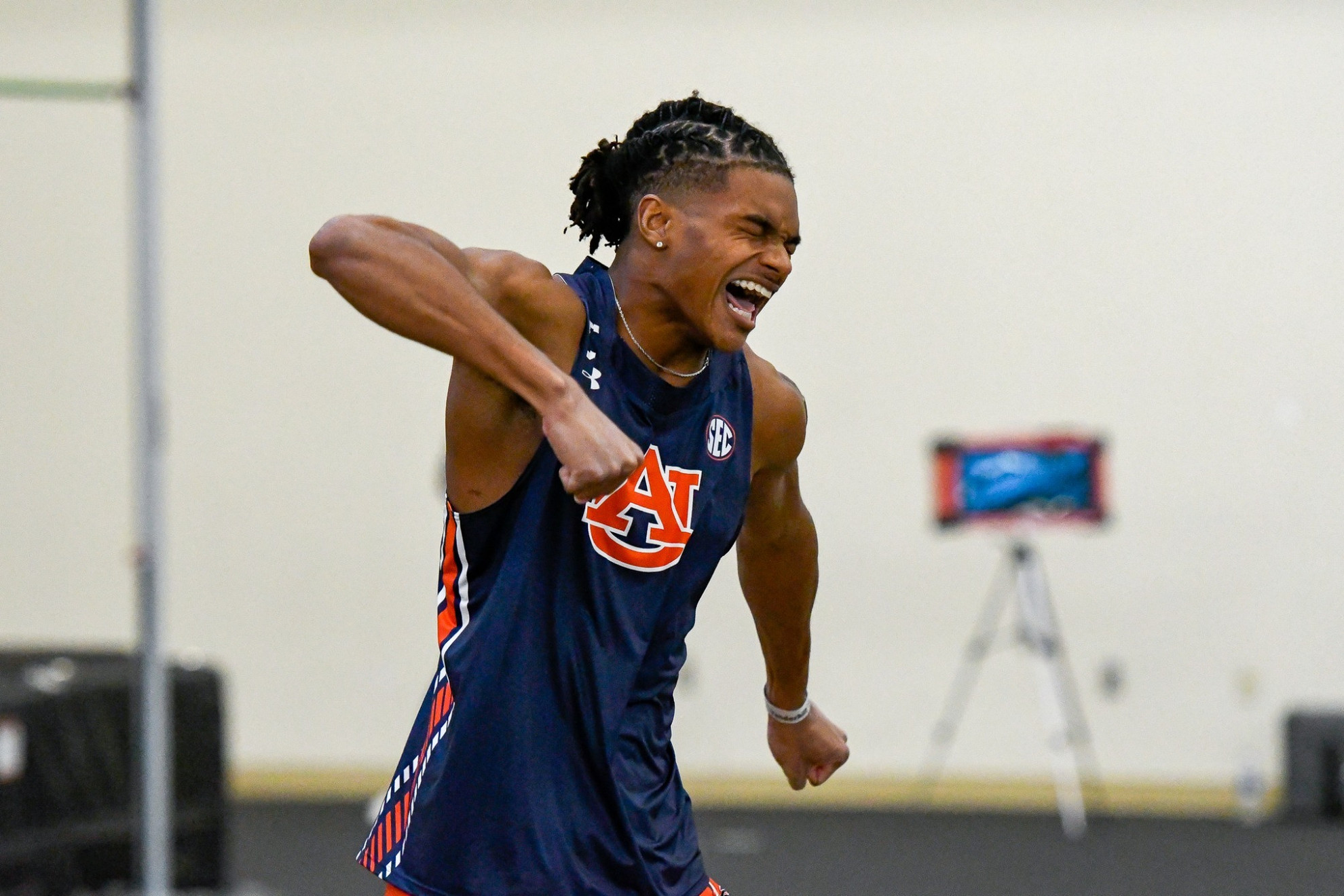 Dontavious Hill posts nation’s No. 2 mark in high jump - Auburn Tigers ...