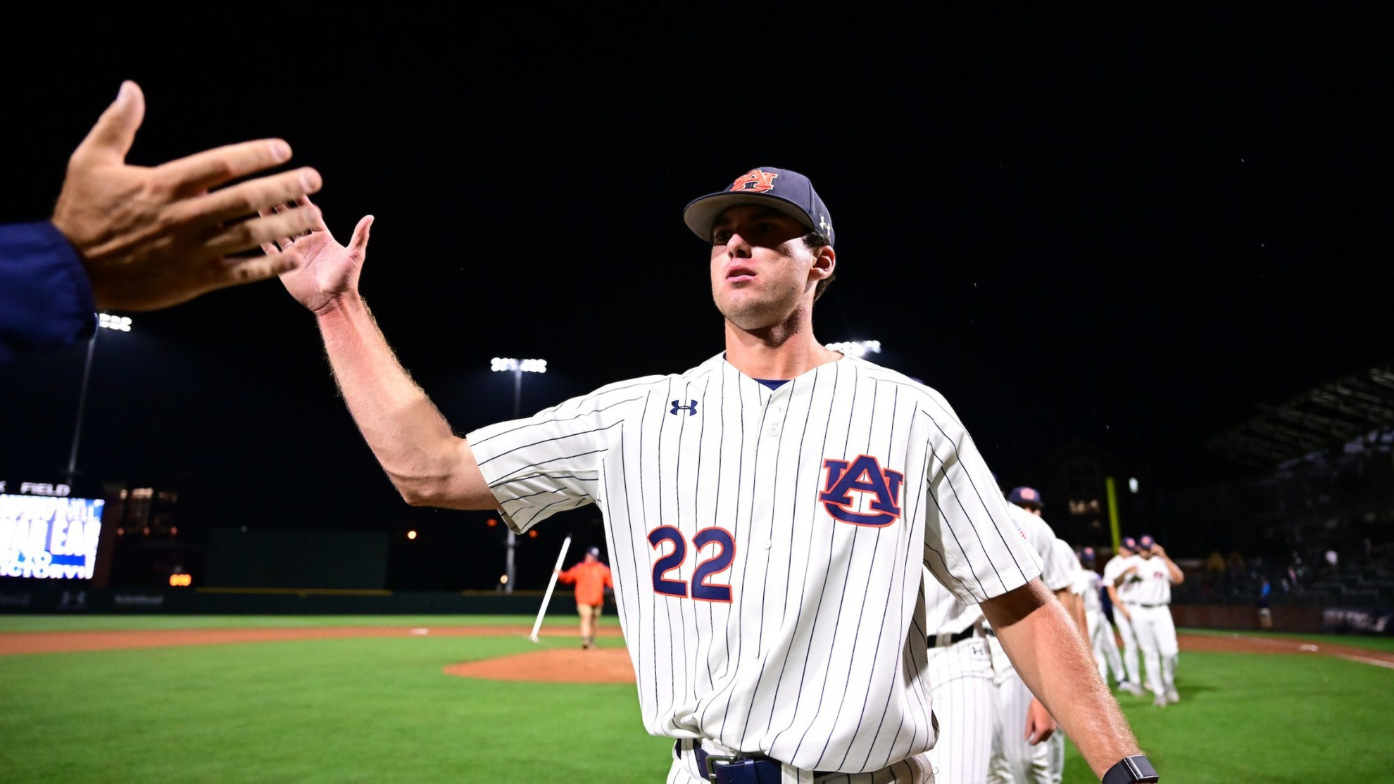 Auburn clinches rivalry series with wild 12-11 win - Auburn Tigers ...