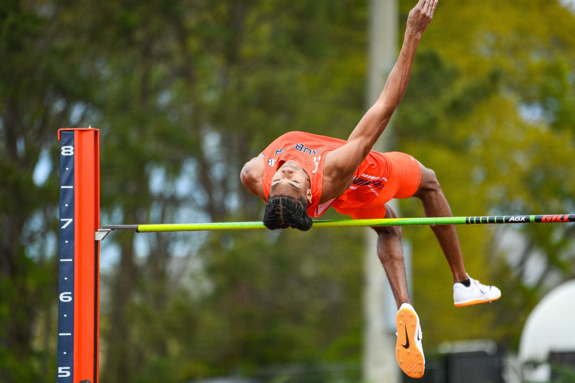 Hill sets nation’s top mark in the high jump - Auburn Tigers - Official ...