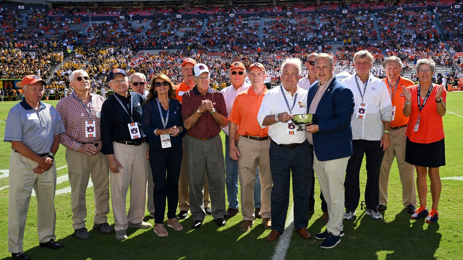 Steve Wilson wins Auburn's Walter Gilbert Award - Auburn Tigers ...