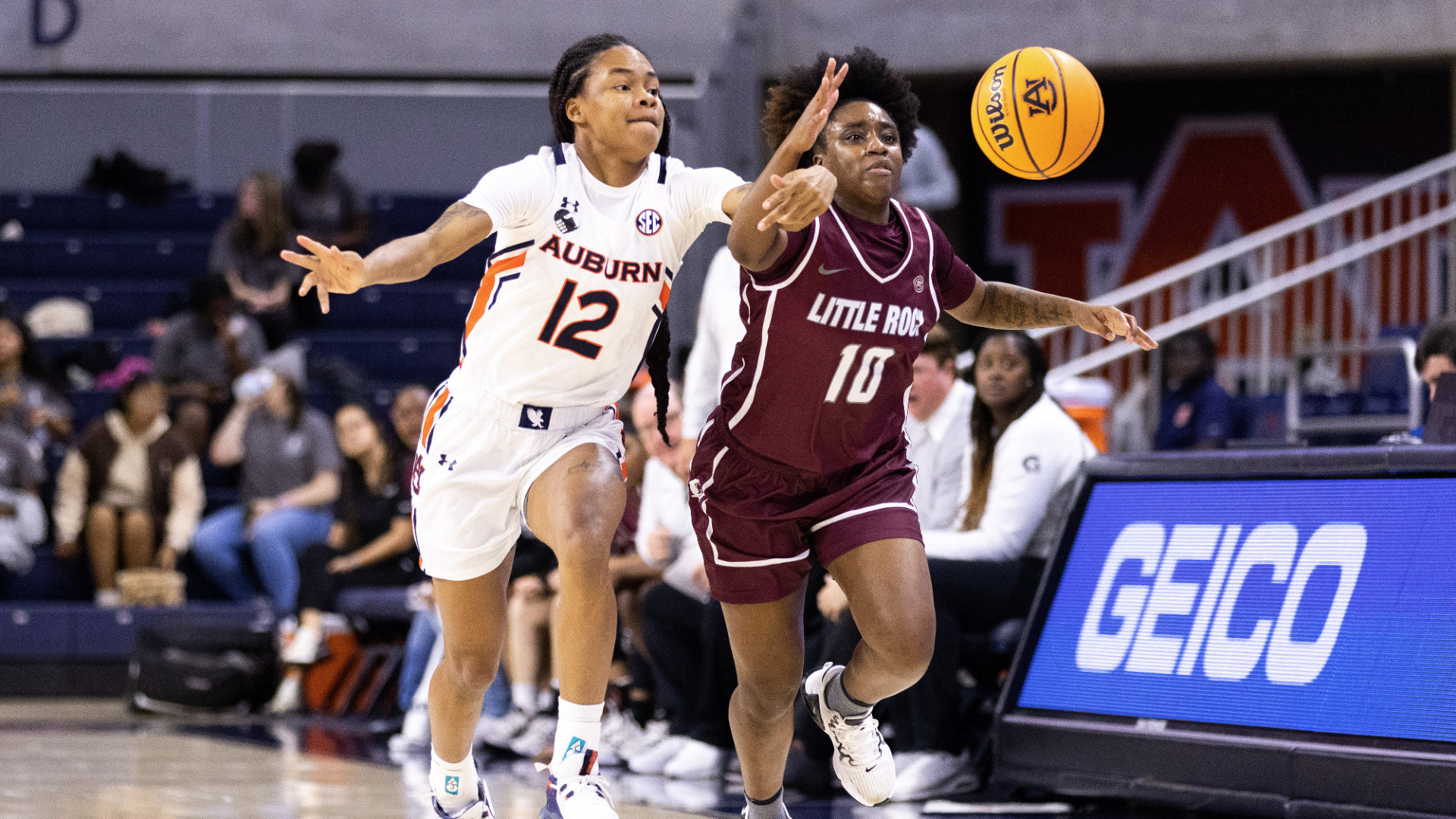 Auburn welcomes UCF to Neville Arena Saturday - Auburn Tigers ...