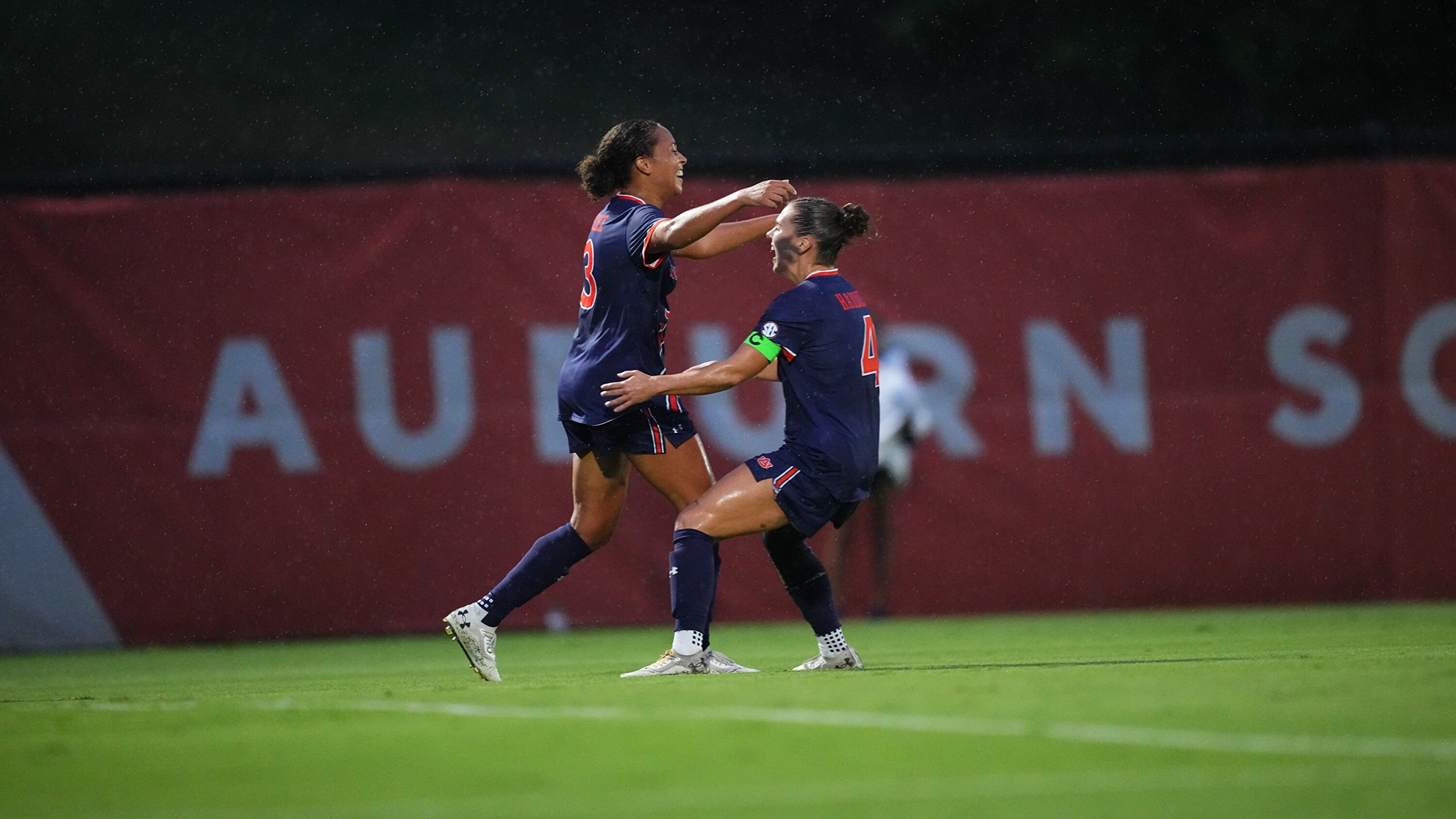 No. 6 Auburn records eighth consecutive shutout in 2-0 defeat of Old Dominion - Auburn Tigers ...