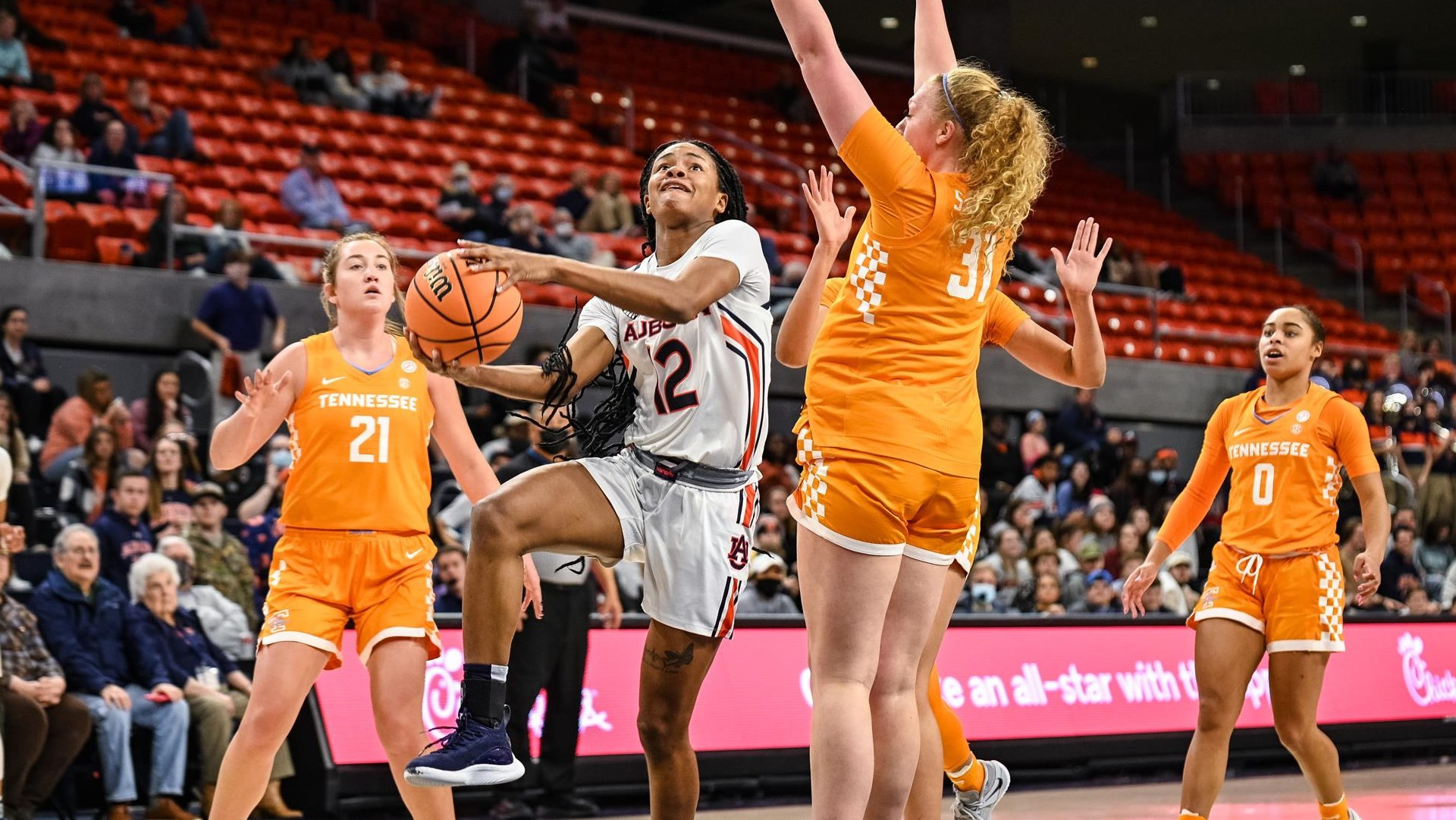 Auburn women back on the road at Vanderbilt - Auburn Tigers - Official ...