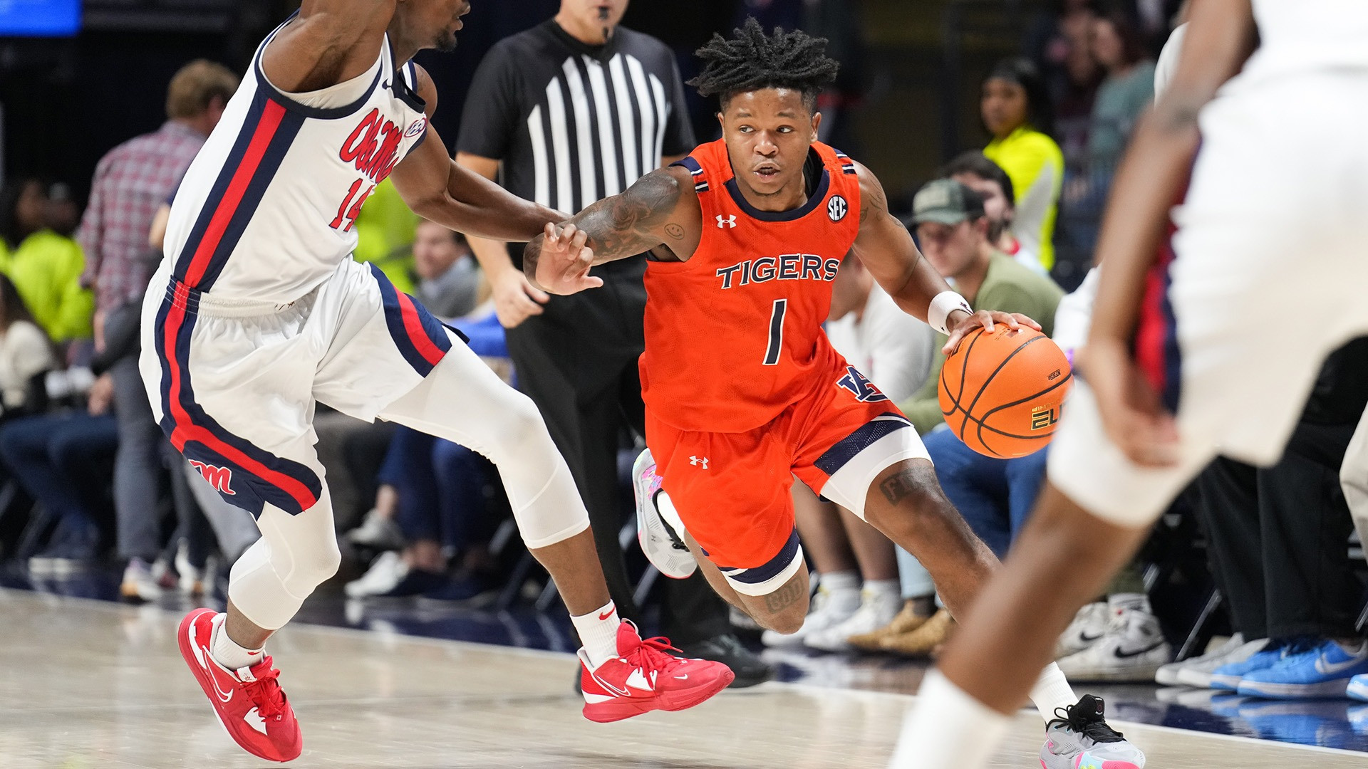 Chris Moore - Men's Basketball 2024-25 - Auburn Tigers - Official ...