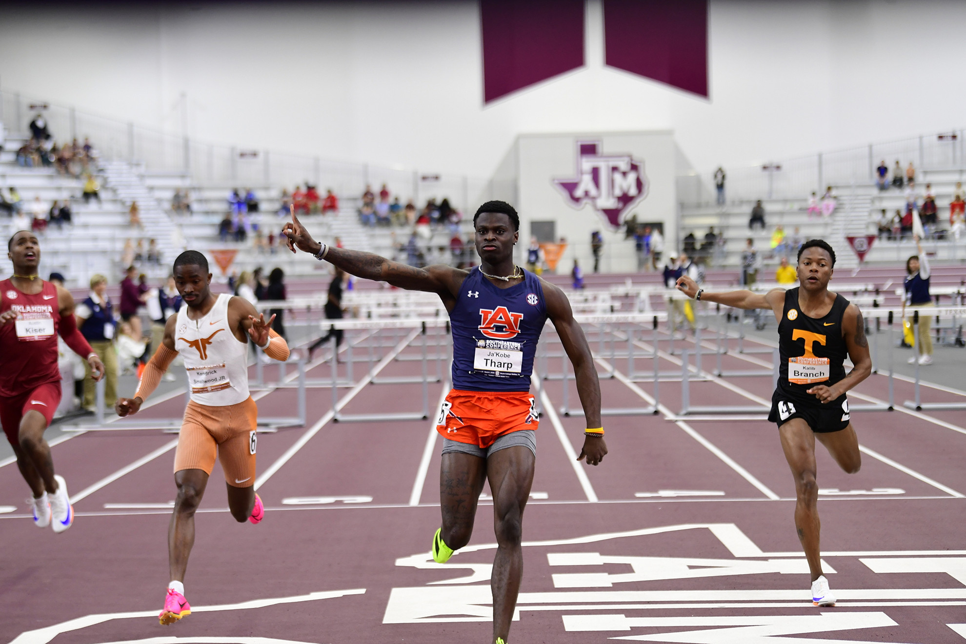 Ja’Kobe Tharp named to fifth-straight Bowerman Watch List - Auburn ...