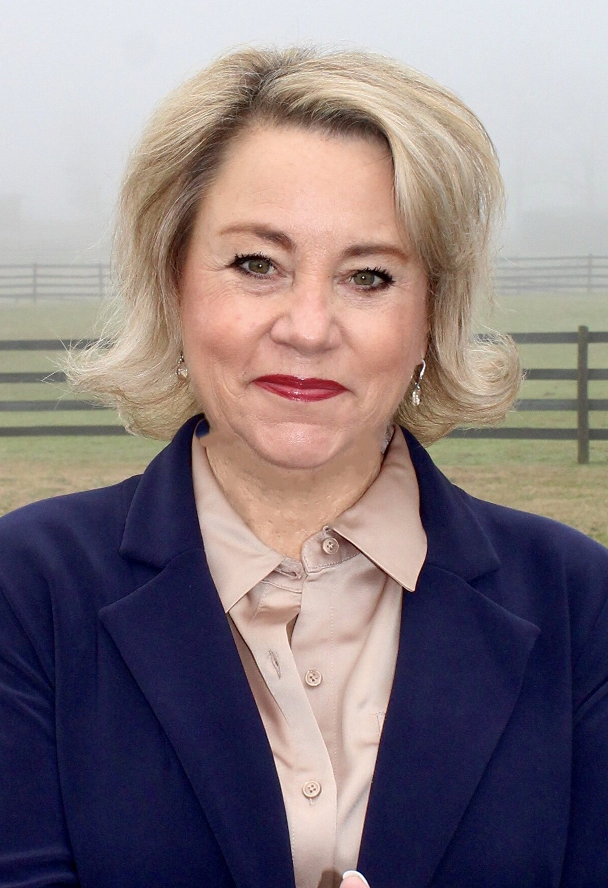 Mary Meneely - Auburn Tigers - Official Athletics Website