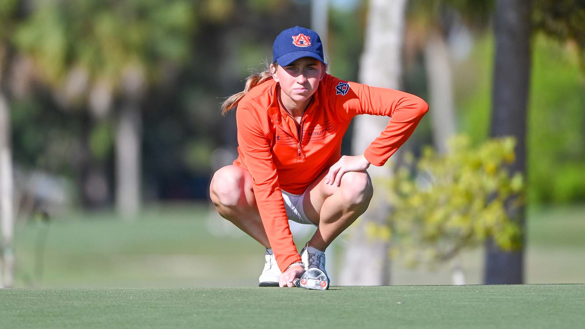 Auburn moves up leaderboard at Moon Golf Invitational - Auburn Tigers ...