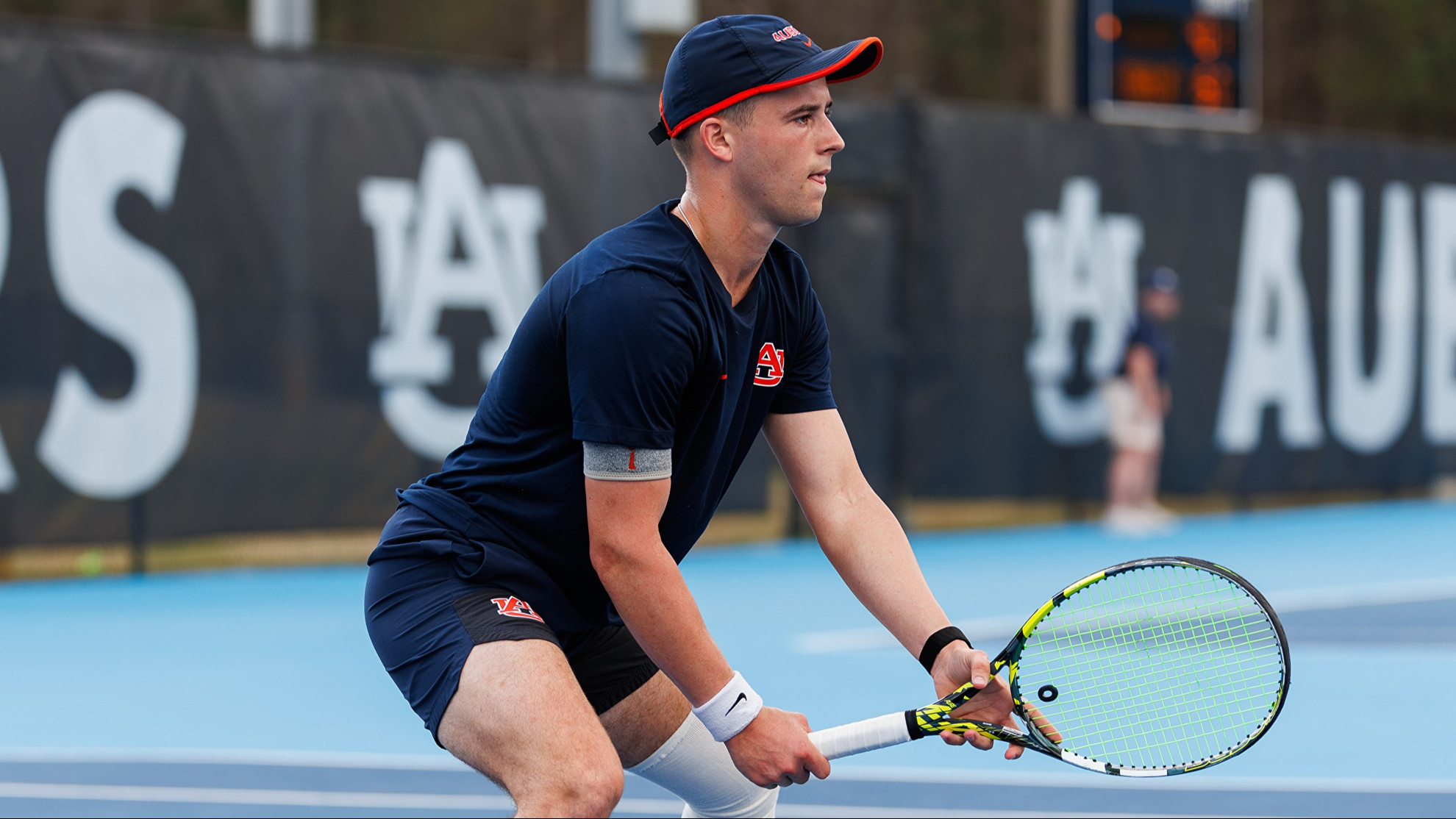 No. 18 men’s tennis bows out of SEC Championship with loss to No. 19 ...
